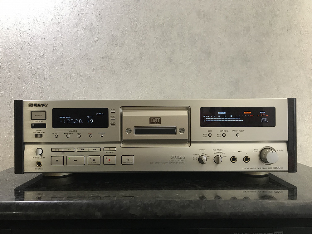 DAT рекордер SONY DTC-2000ES | Кассетные деки на RCN.com.ua