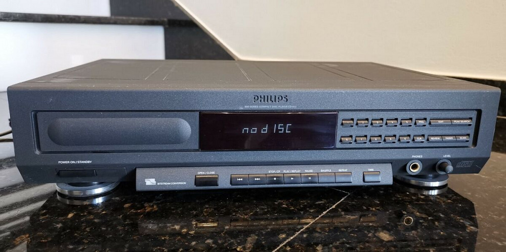 Сд програвач топ классу Philips CD920 | RCN.com.ua