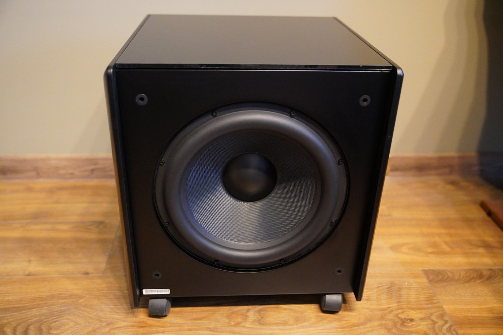 Сабвуфер Meridian SW 1600 PIANO BLACK | Сабвуферы на RCN.com.ua